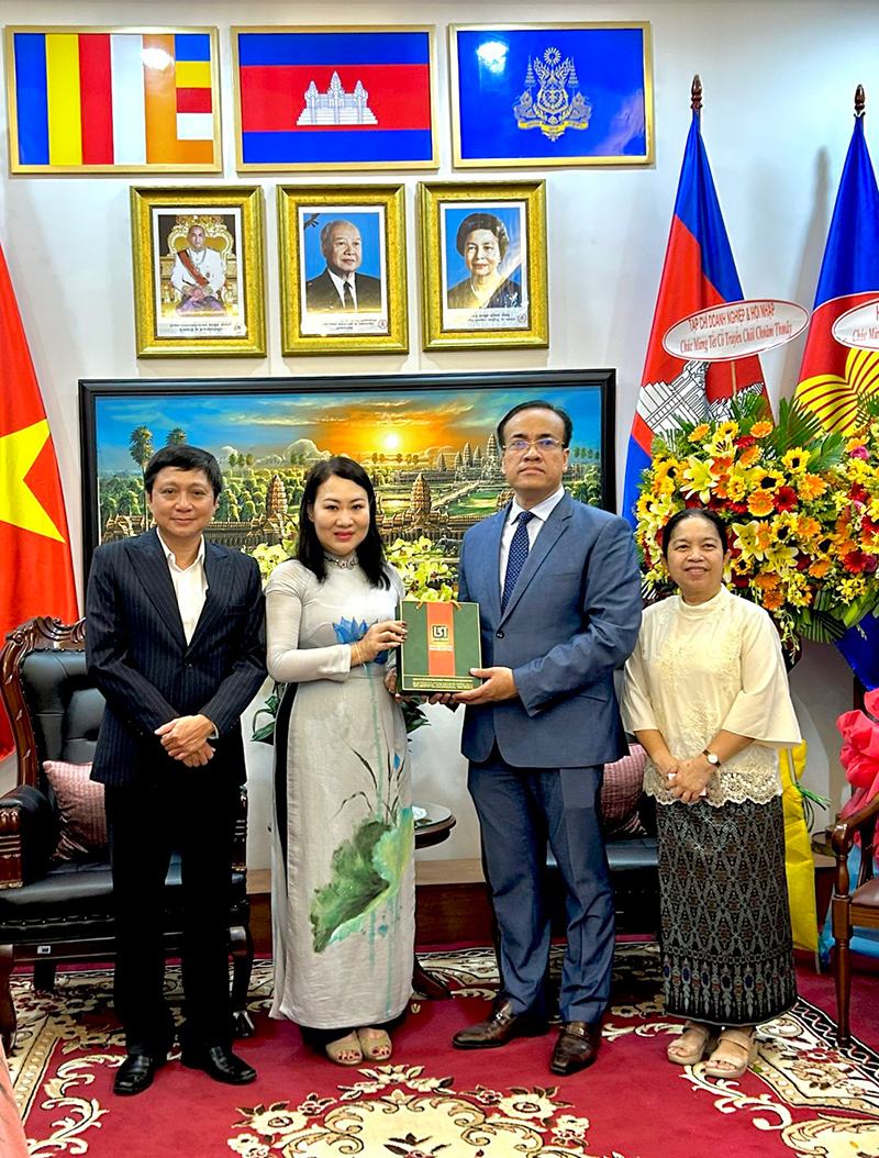 HAPPY TRADITIONAL NEW YEAR (TET CHOL CHNAM THMAY) AT THE CONSULATE ...
