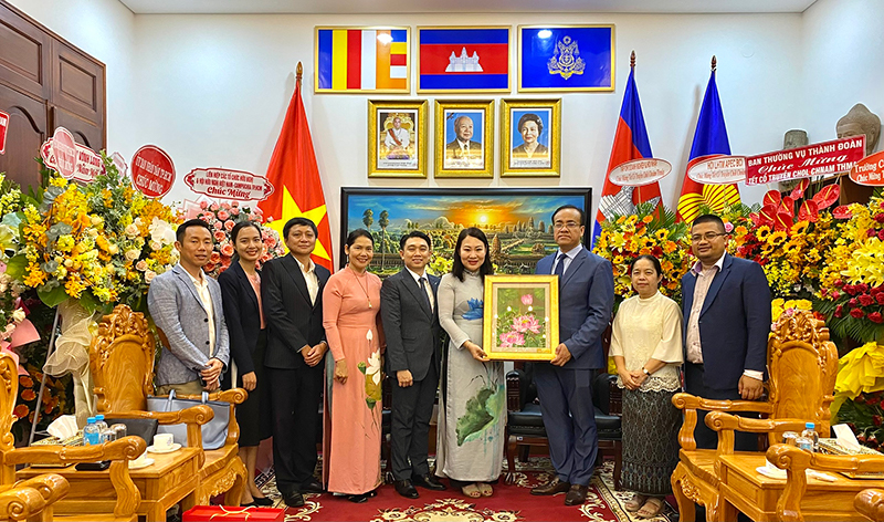 HAPPY TRADITIONAL NEW YEAR (TET CHOL CHNAM THMAY) AT THE CONSULATE ...