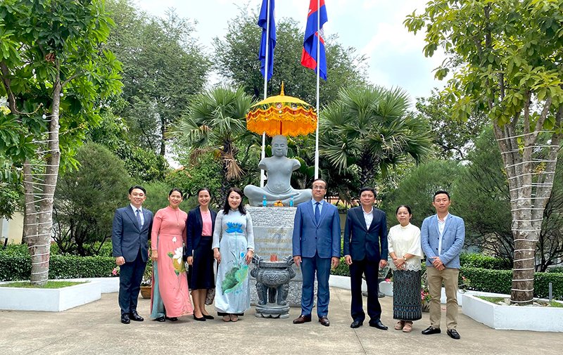 HAPPY TRADITIONAL NEW YEAR (TET CHOL CHNAM THMAY) AT THE CONSULATE ...